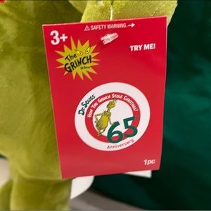 The Grinch | Holiday | Lighted Grinch Holiday Greeter | Poshmark